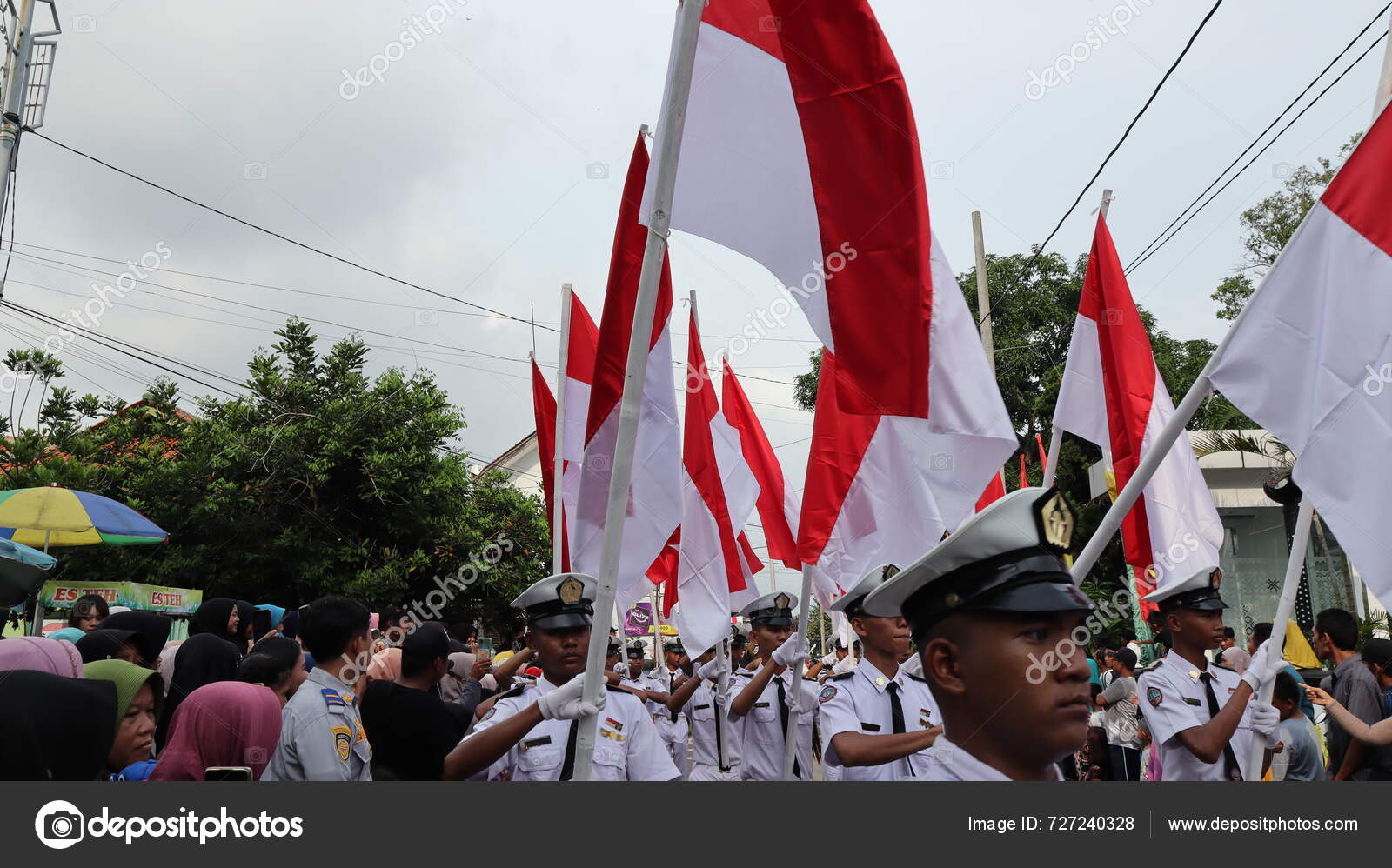 Community Cultural Parade Various Unique Costumes Batang Indonesia ...
