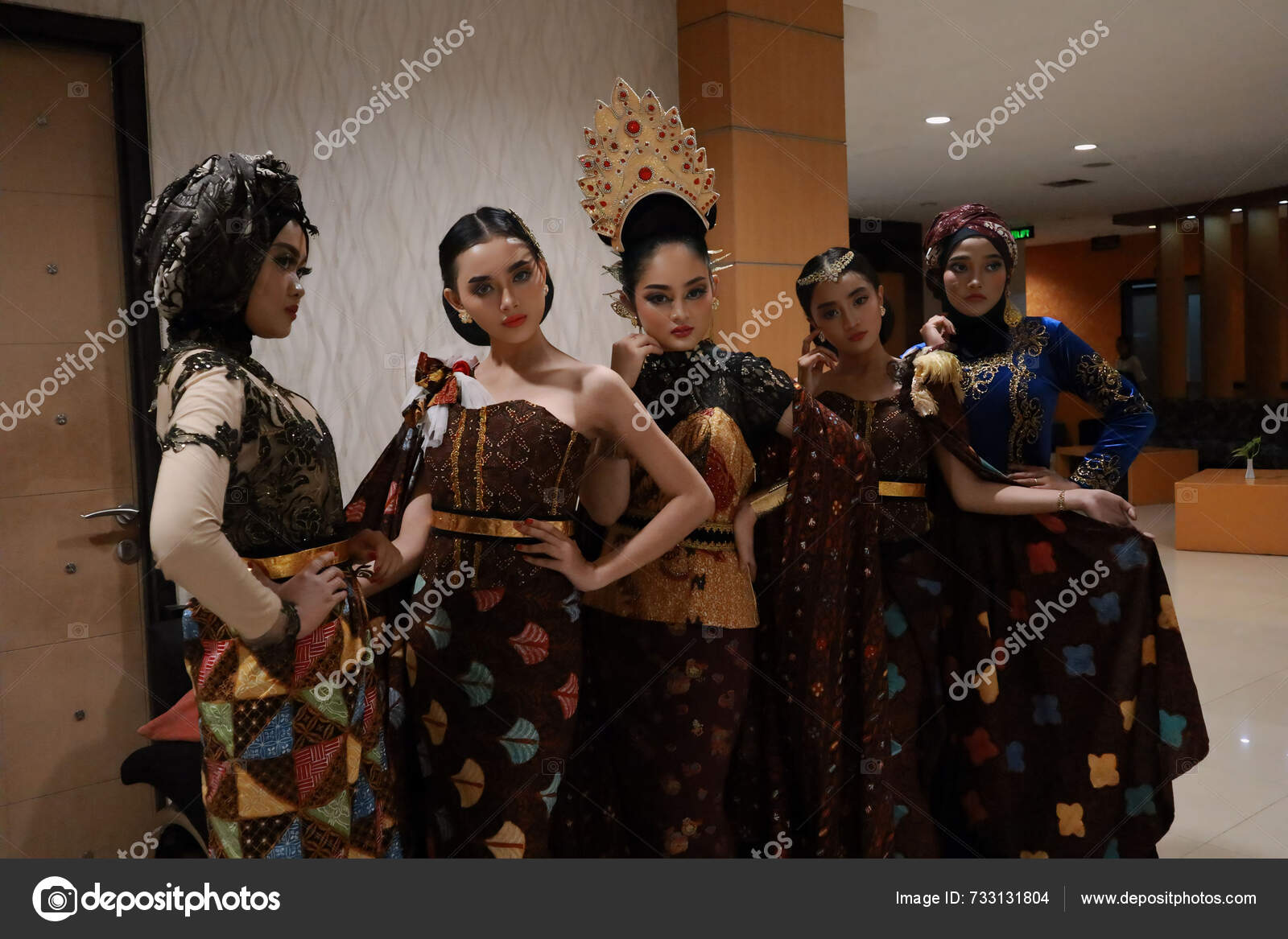 Beautiful Women Wearing Batik Clothes Kabaya Pekalongan Indonesia June ...