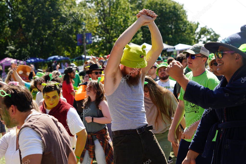 Milwaukee, Wisconsin, Estados Unidos - 2 de septiembre de 2023: Fans of ...
