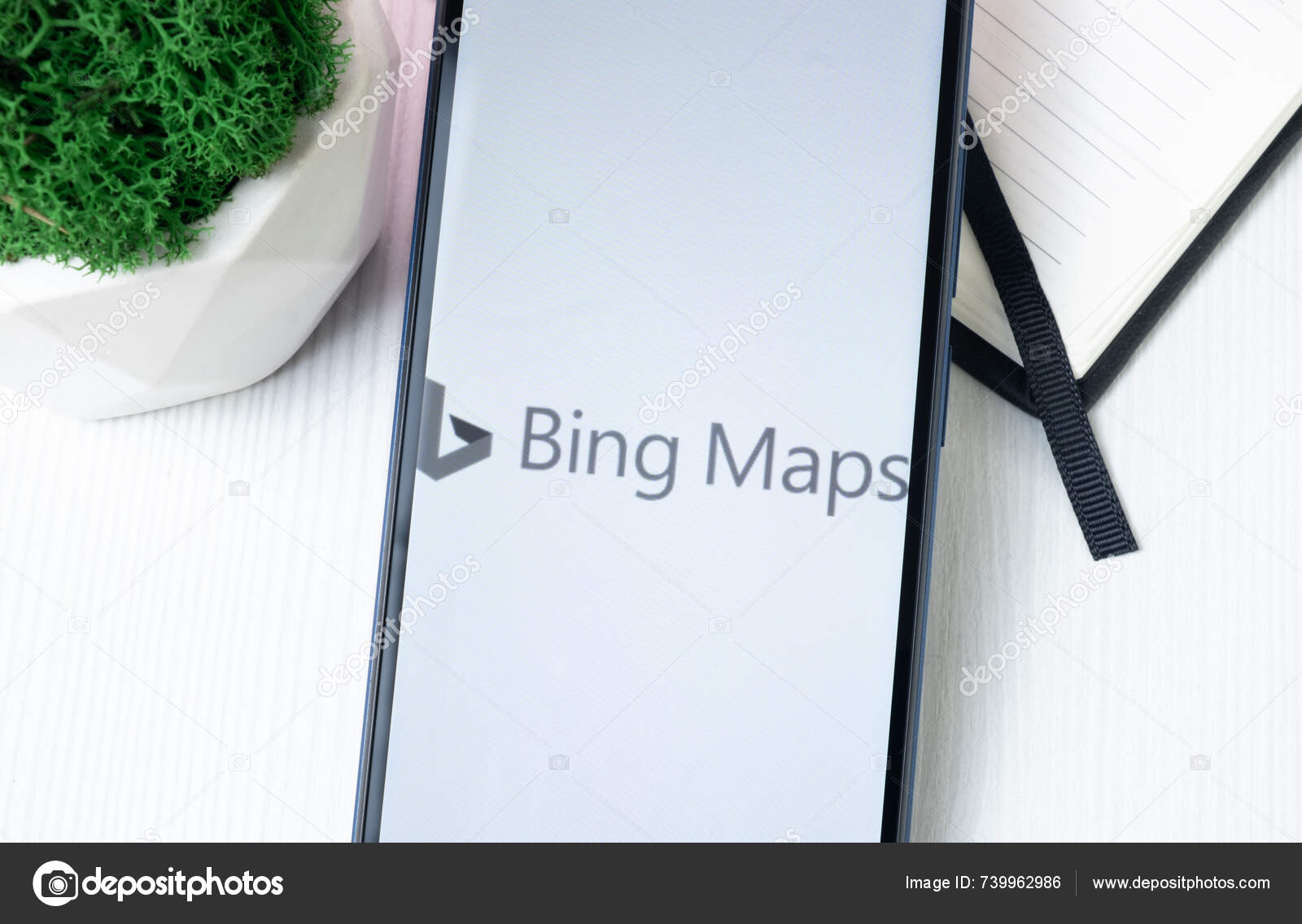 New York Usa June 2024 Bing Maps Logo Phone Screen — Stock Editorial Photo © postmodernstudio ...