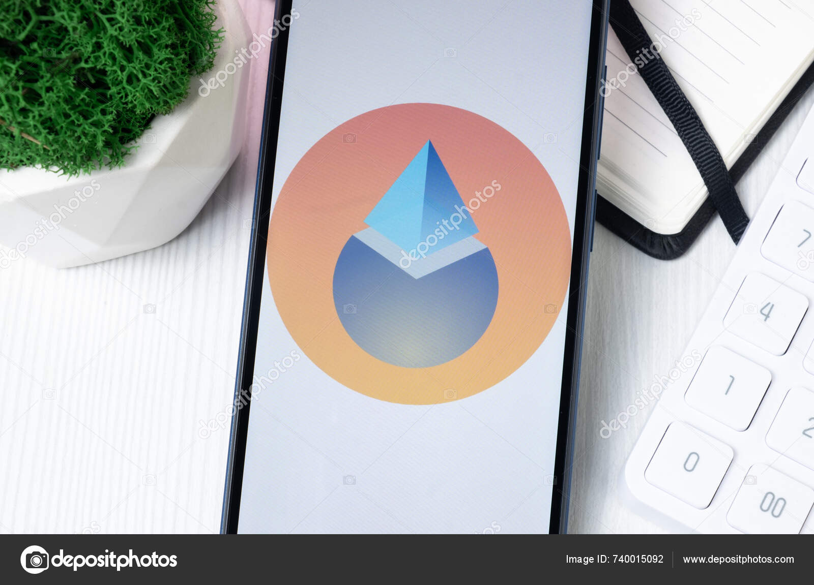 New York Usa August 2024 Lido Dao Ldo Logo Phone — Stock Editorial ...