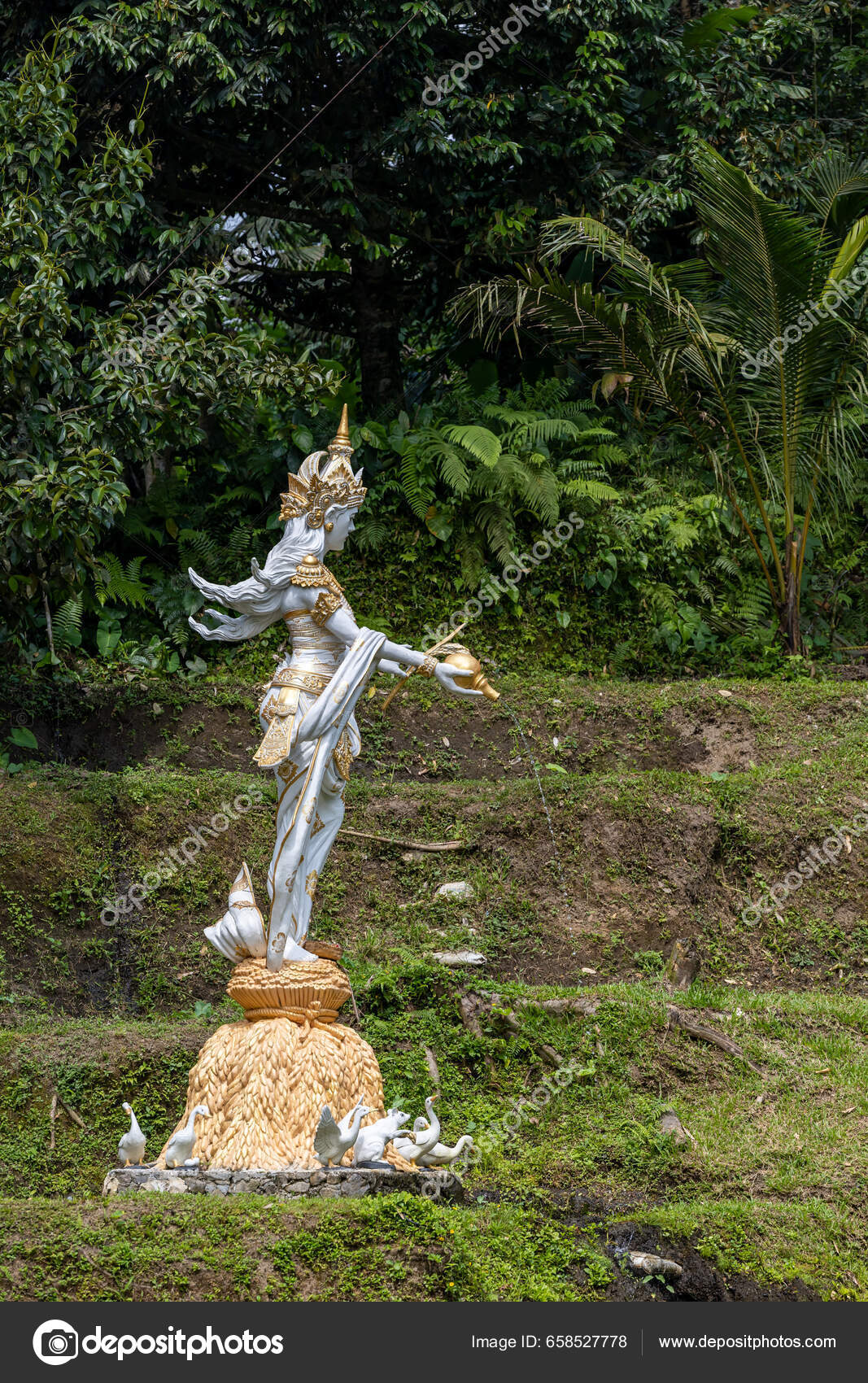 Ubud Bali Indonesia Hindu Statue Ceking Rice Terrace Tegallalang Rice ...