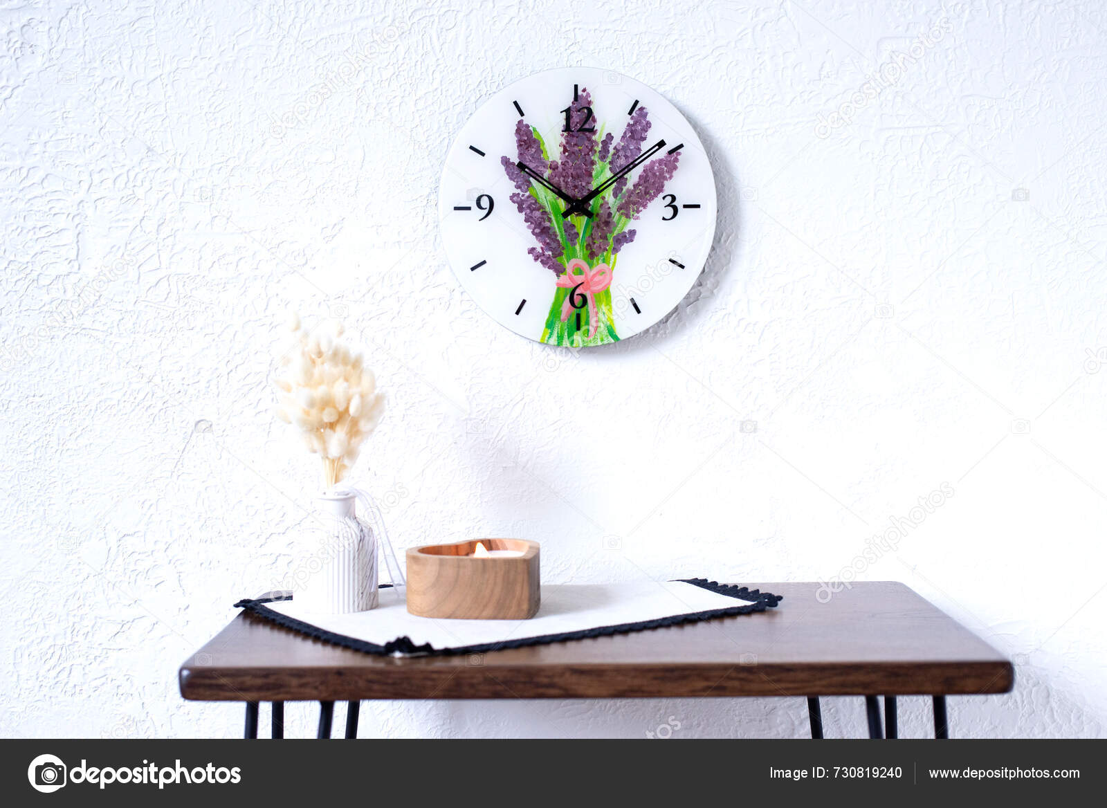 Wall Clock Made Epoxy Resin Clock Interior — Stock Photo © amdre100 ...