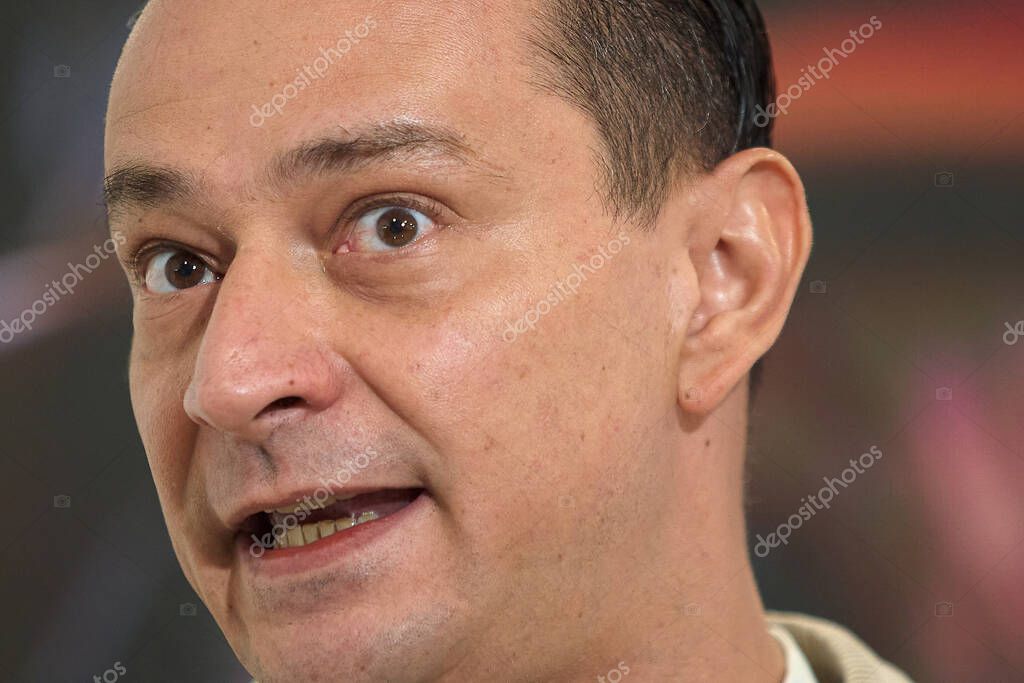 Bucarest, Rumania. 10 Feb, 2025: Daniel Baluta, alcalde del Sector 4 ...