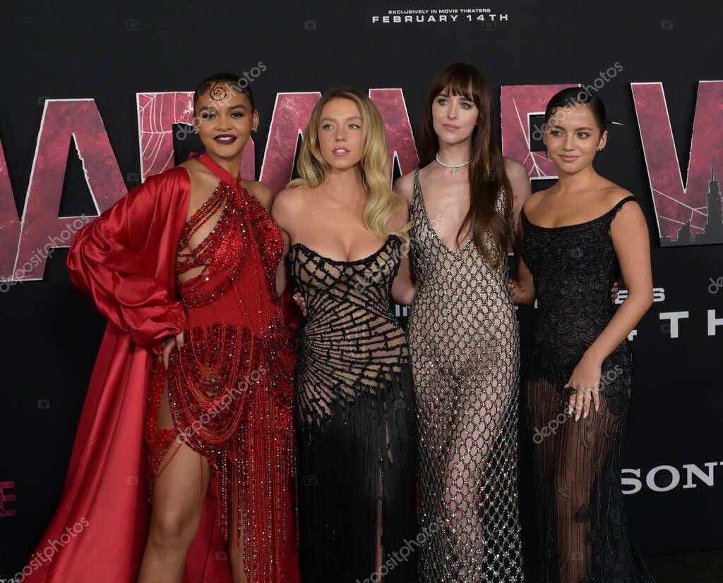 Los Ángeles Febrero 2024 Celeste 'Connor Sydney Sweeney Dakota Johnson — Foto editorial de stock ...
