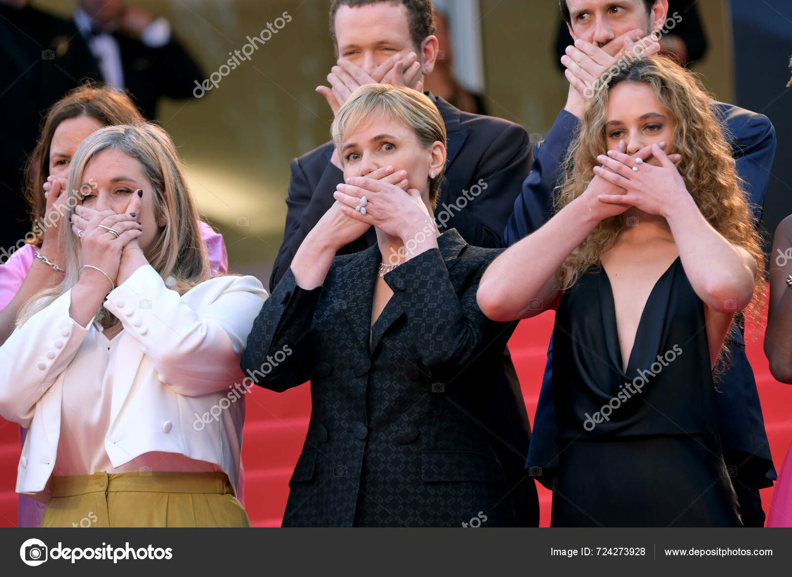 Cannes Francia Mayo 2024 Judith Godreche Tess Barthelemy Rokhaya Diallo ... Cannes Francia Mayo 2024 Judith Godreche Tess Barthelemy Rokhaya Diallo ...