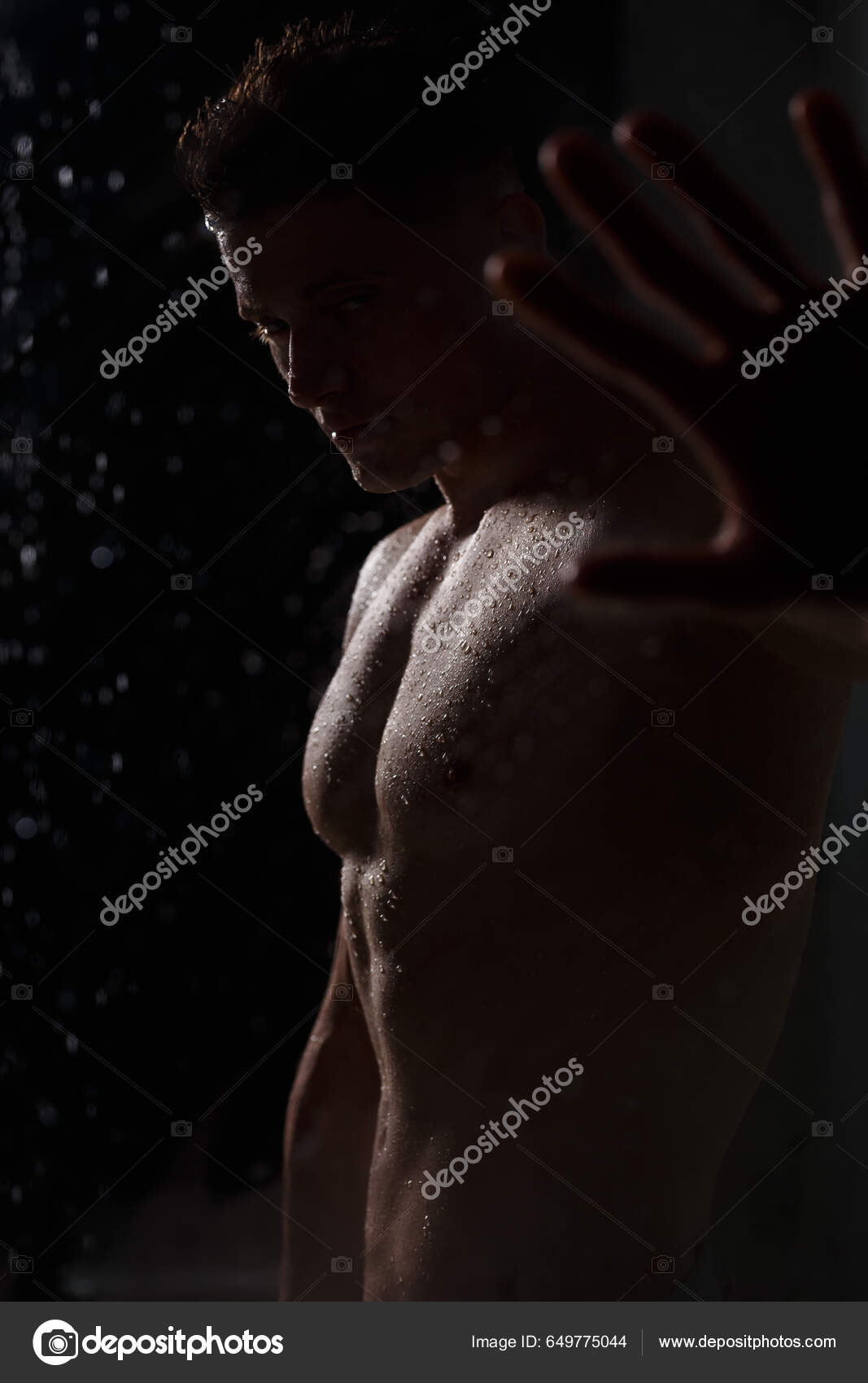Bodybuilder Flaunts His Muscles Figure Studio Rain — Stock Photo ...