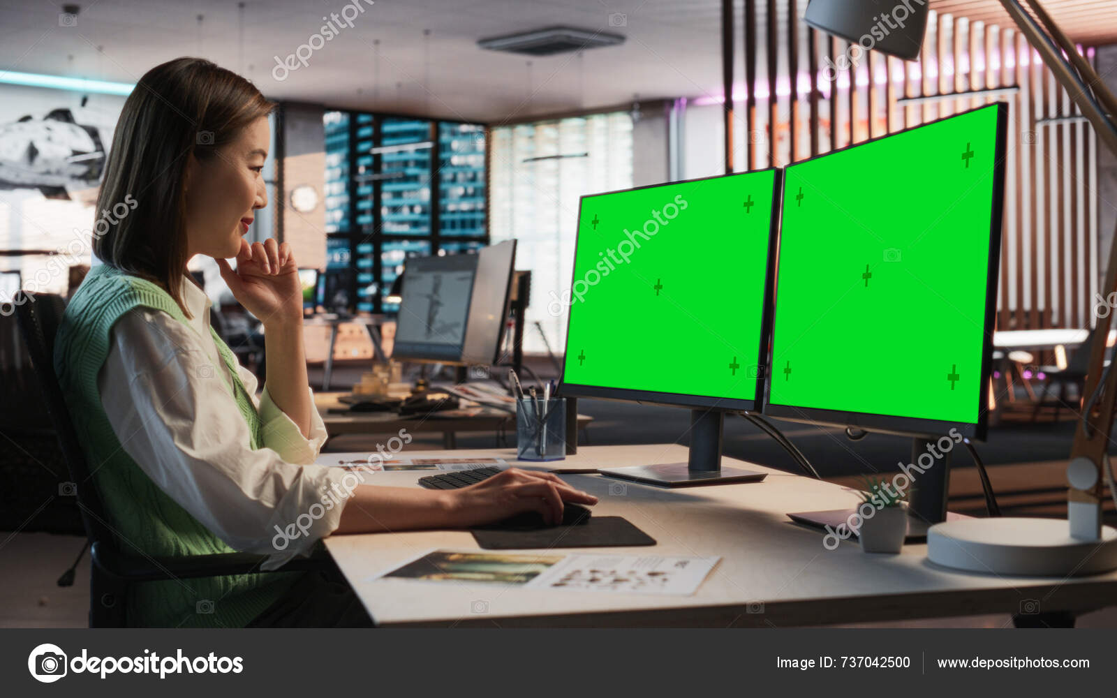 Female Asian Game Designer Using Desktop Computer Green Screen Chromakey — Stock Photo ...