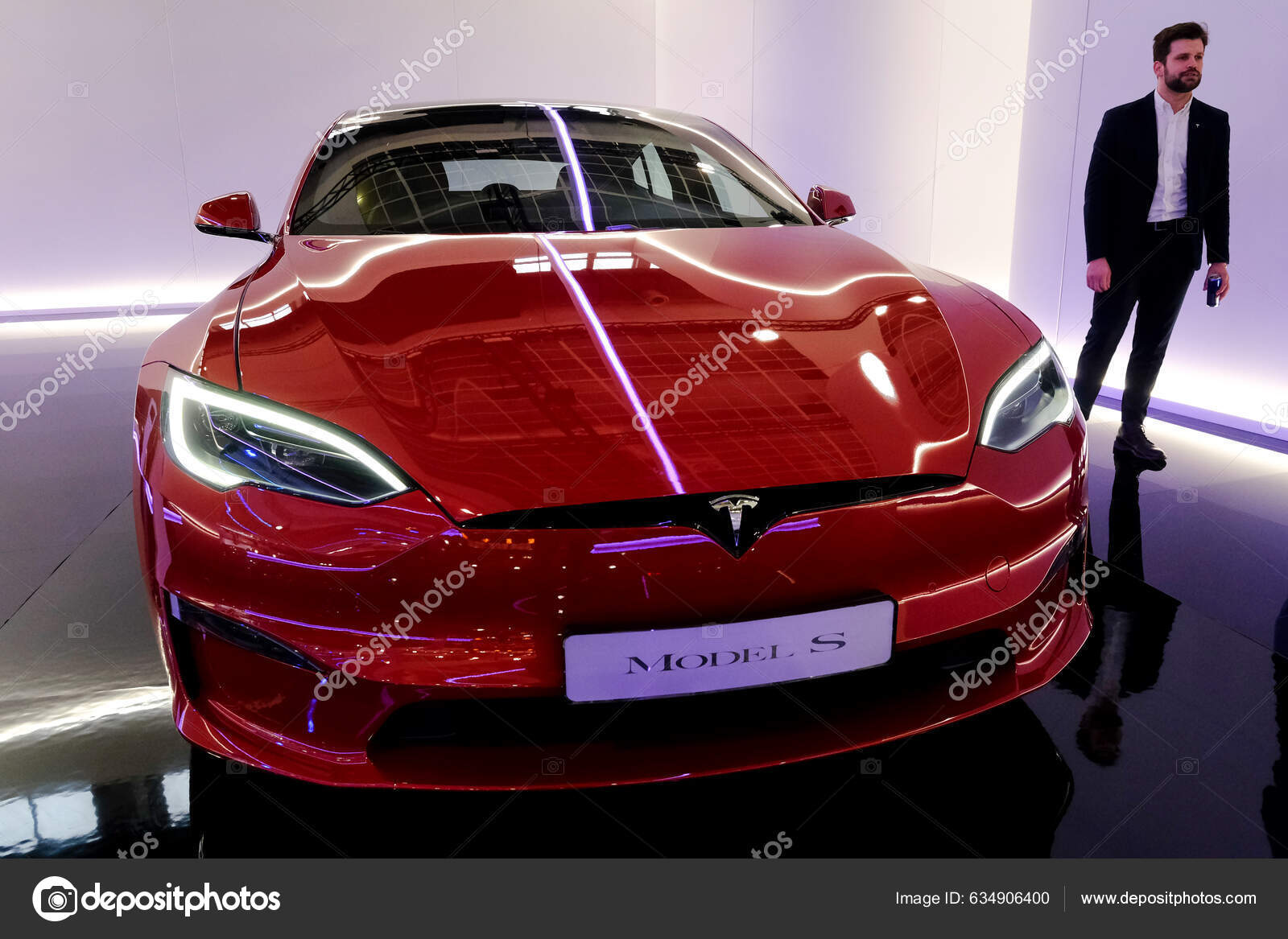 Tesla Car Display Opening Brussels Motor Show Expo Brussels Belgium ...