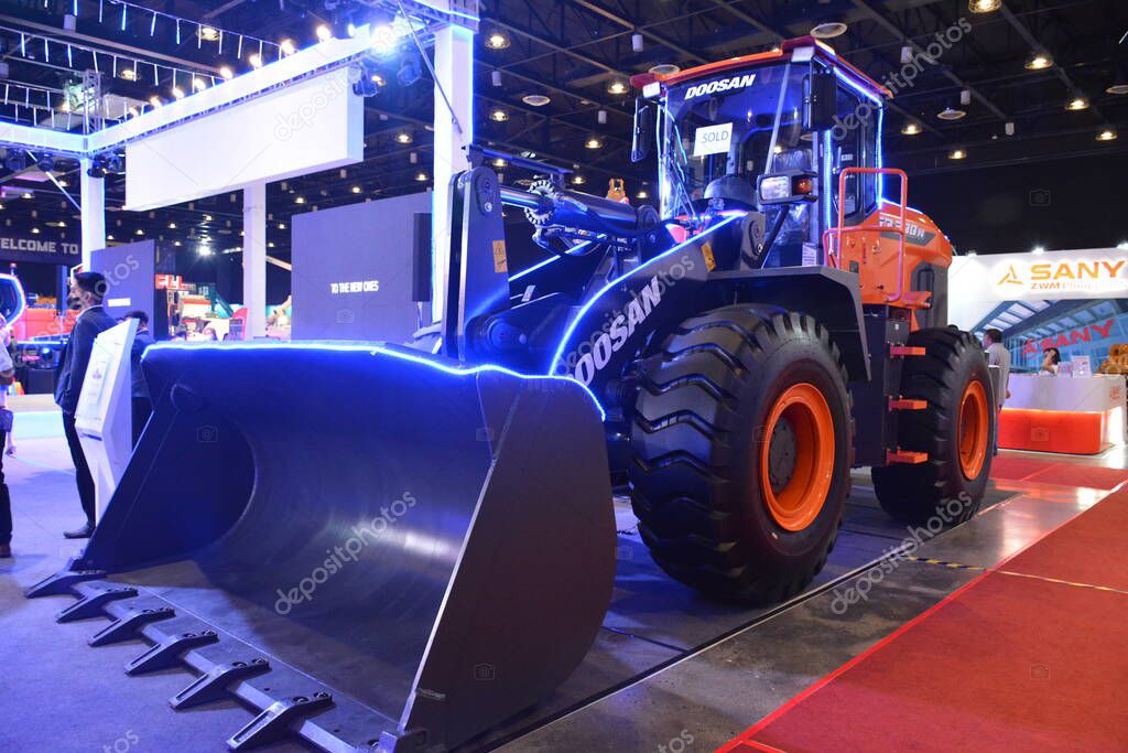 PASAY, PH - NOV 5 - Doosan wheel loader at Philconstruct on November 5 ...