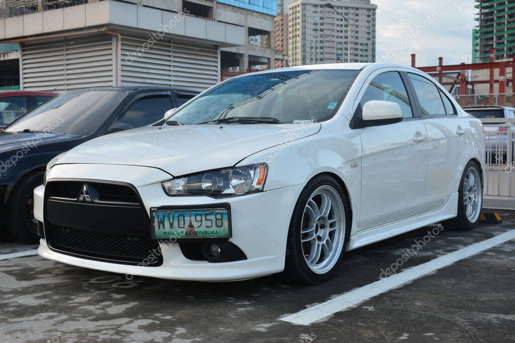 SAN JUAN, PH - 28 AGO - Mitsubishi lancer at East side collective car ...