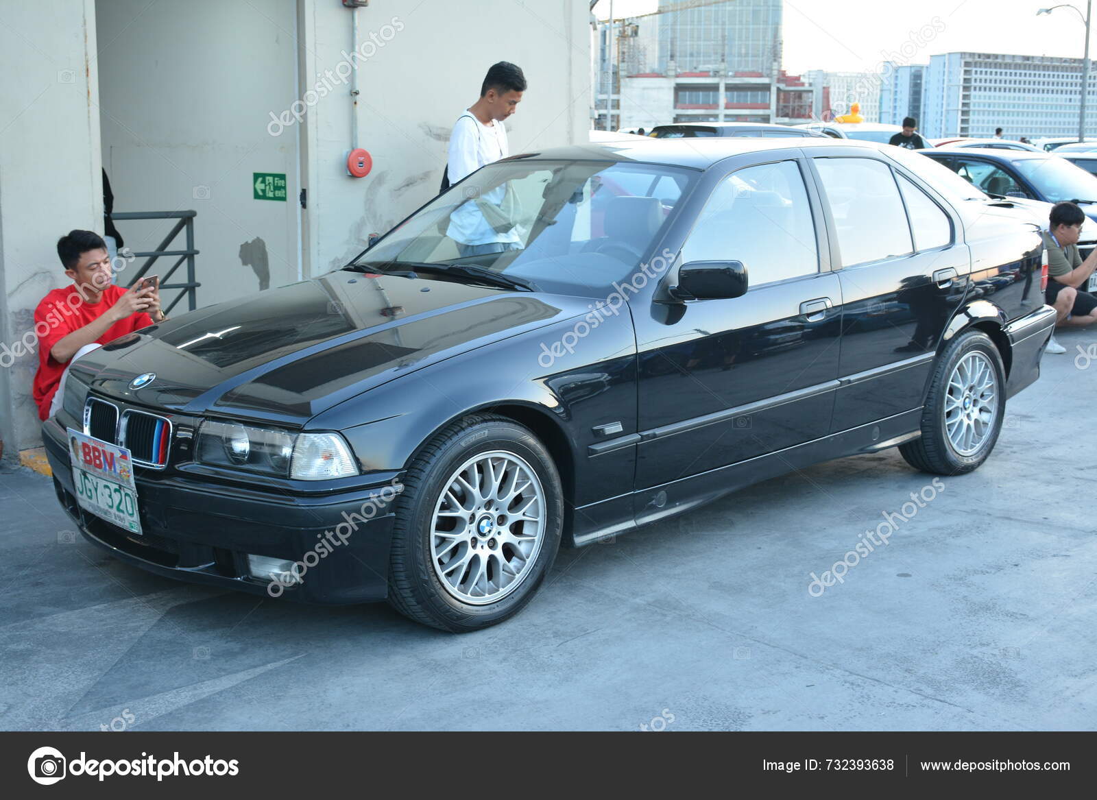 Paranaque Mar Bmw 320I Media Mix Car Meet March 2024 — Foto editorial ...