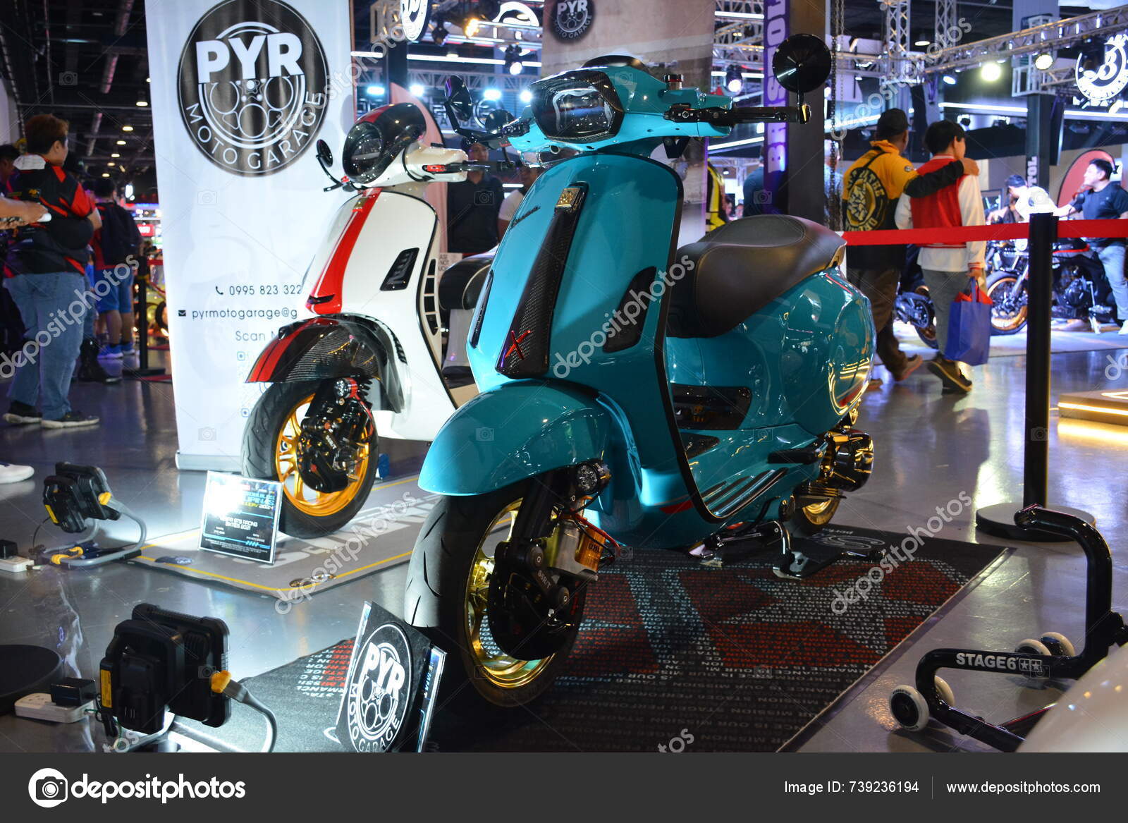 Pasay Apr Vespa Piaggio Makina Moto Show April 2024 Pasay — Stock Editorial Photo © imwaltersy ...