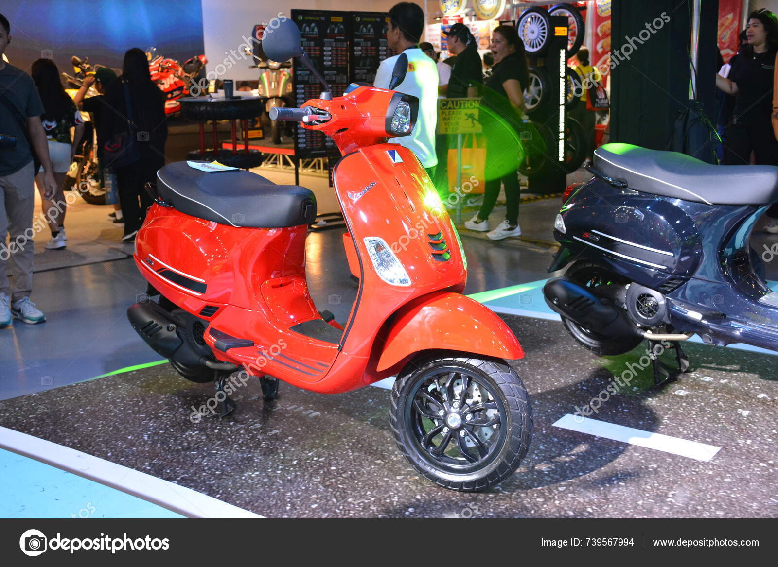 Pasay Apr Vespa Piaggio Makina Moto Show April 2024 Pasay — Stock Editorial Photo © imwaltersy ...