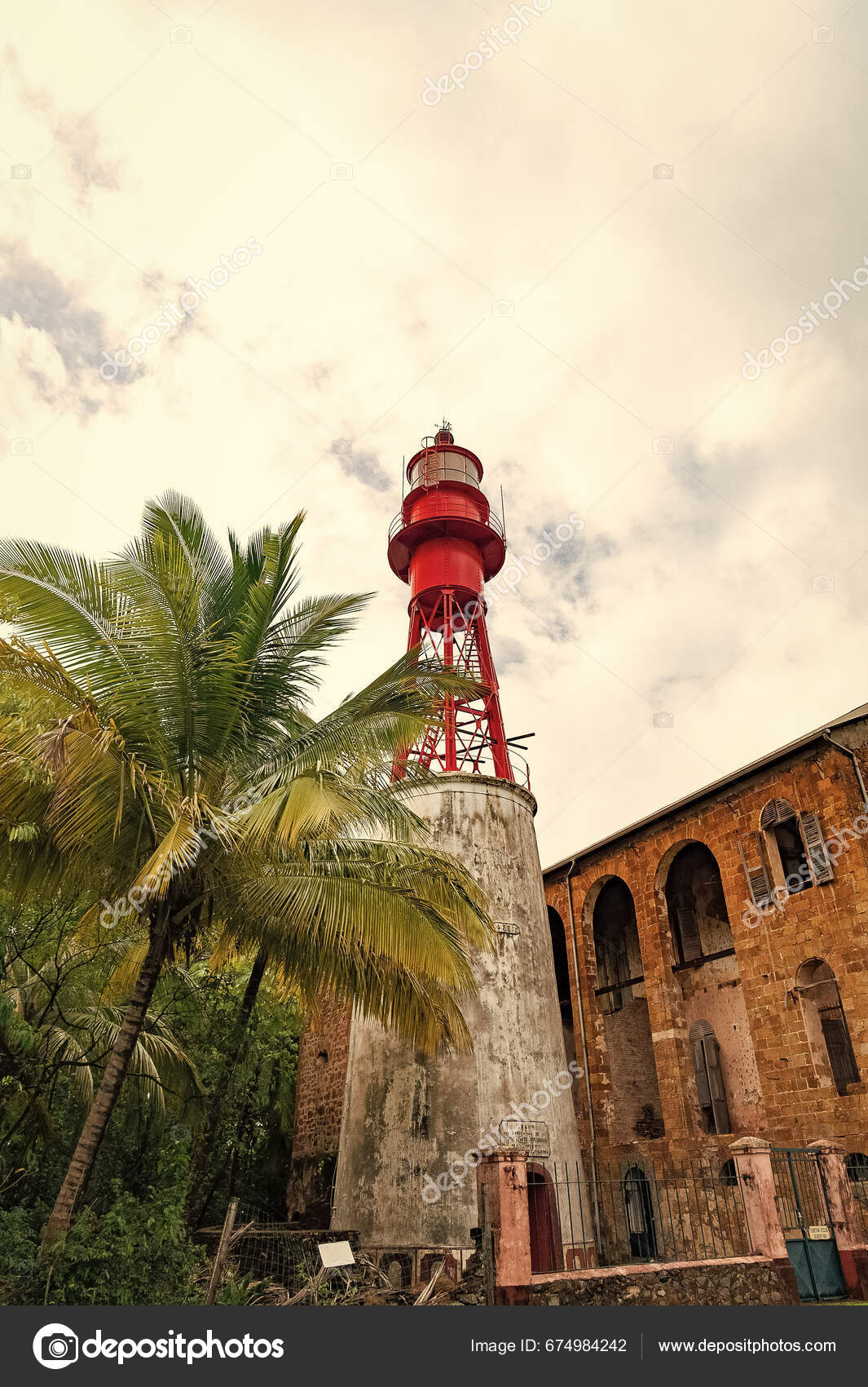 Lighthouse Tower Building Lighthouse Tower Devils Island Lighthouse ...
