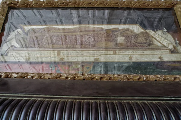 06 09 2009 Tumba del cuerpo incorrupto de Francisco Javier en la ...