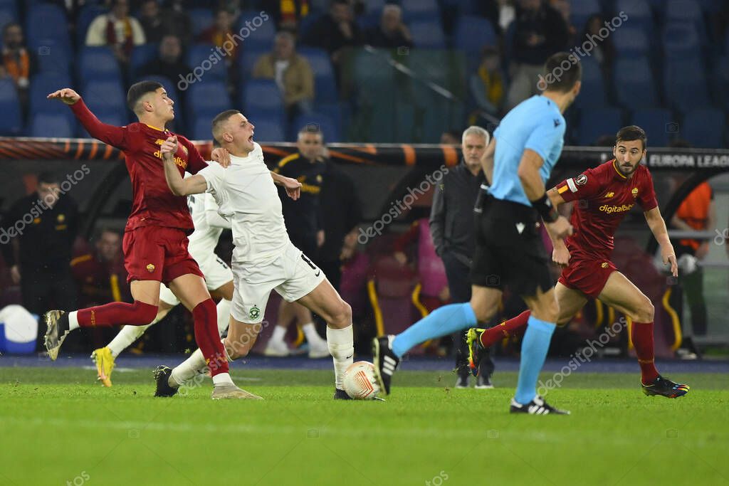 Cristian Volpato de A.S. Roma durante el sexto día del partido del ...