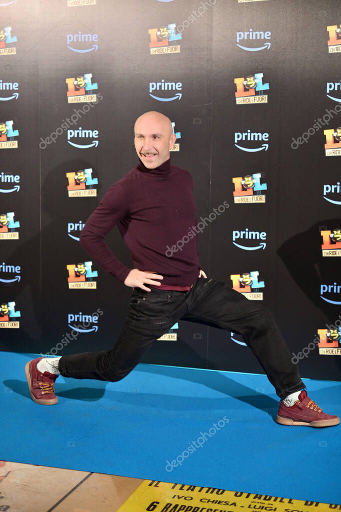 Maccio Capatonda durante la presentación del concurso italiano Lol: Chi ...