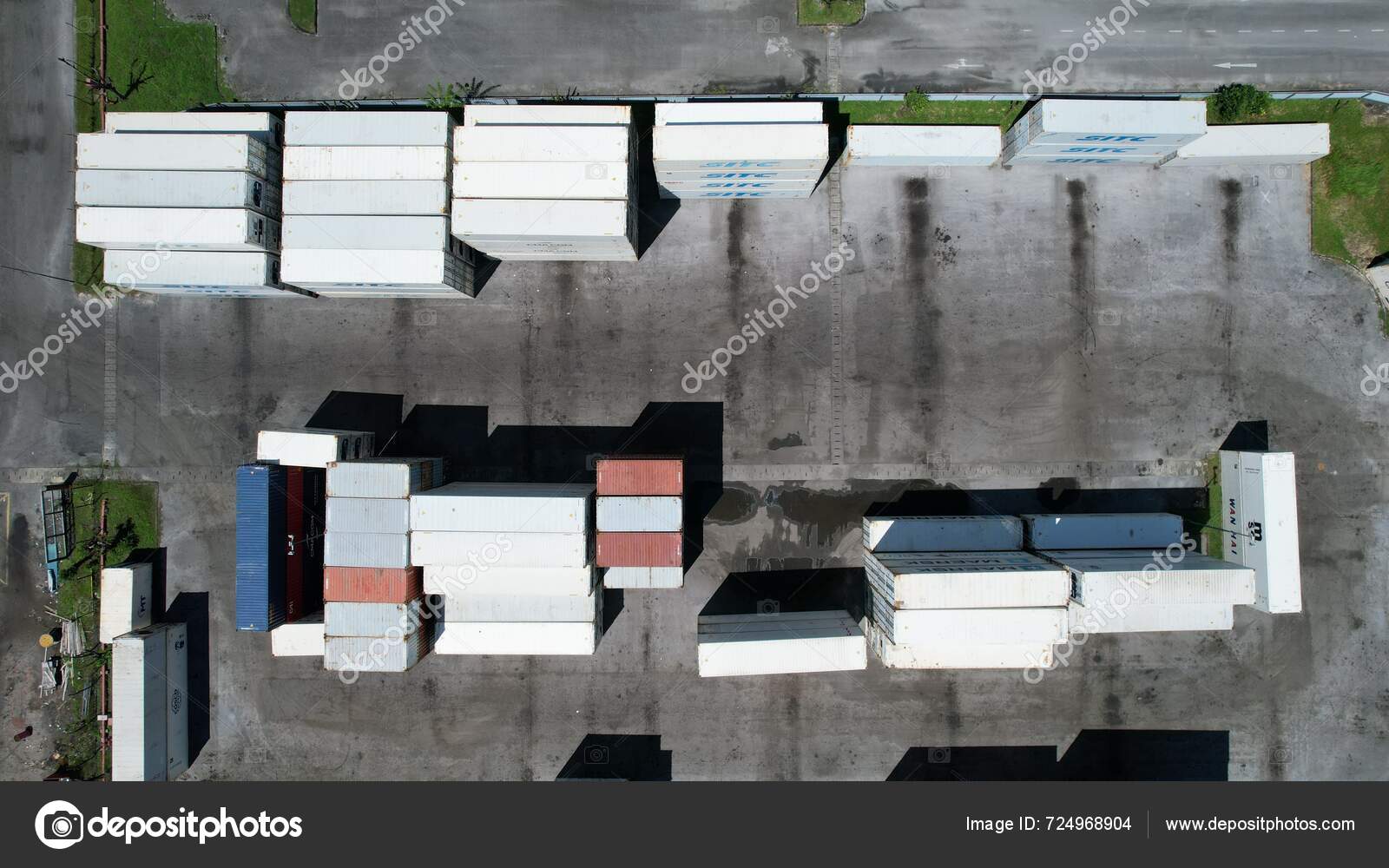 Kuching Malasia Junio 2024 Puerto Senari Puerto Terminal Pendiente ...