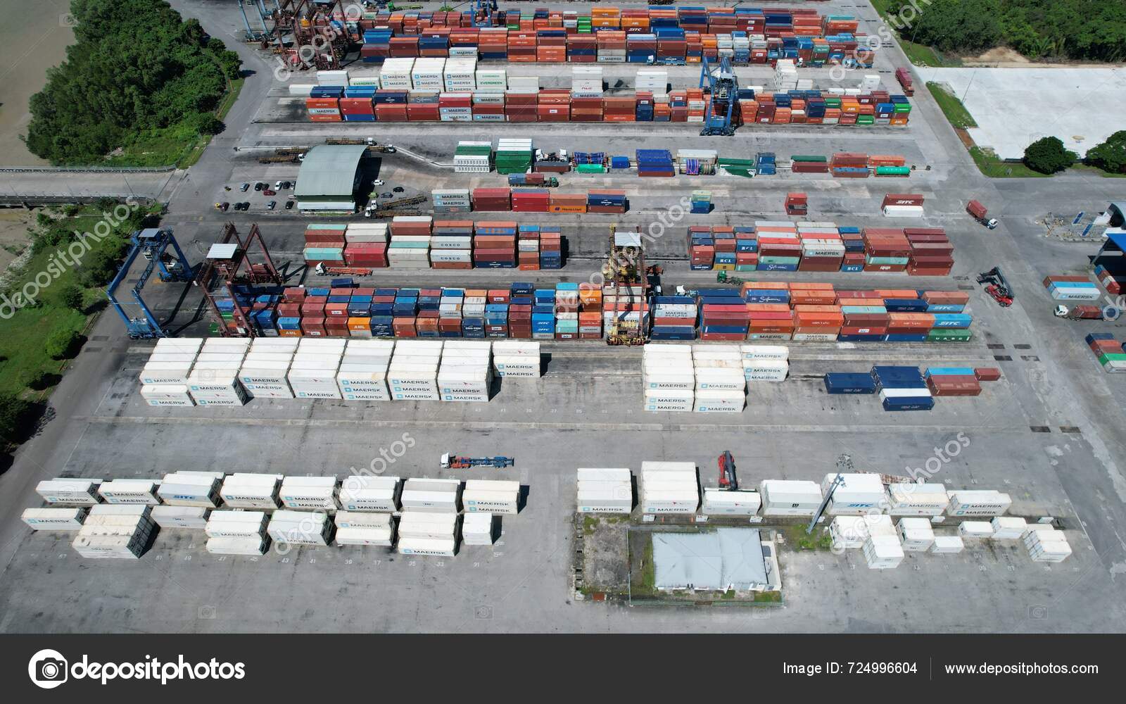 Kuching Malezja Czerwca 2024 Port Senari Port Terminalu Oczekiwaniu ...