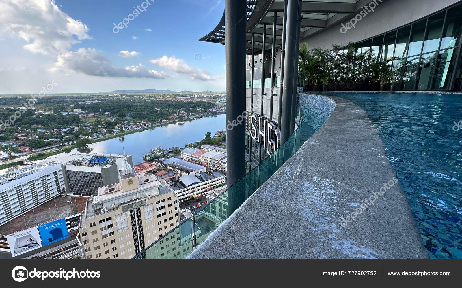 Kuching Malaysia June 2024 View Kuching Skyline Infinity Pool — Stock ...