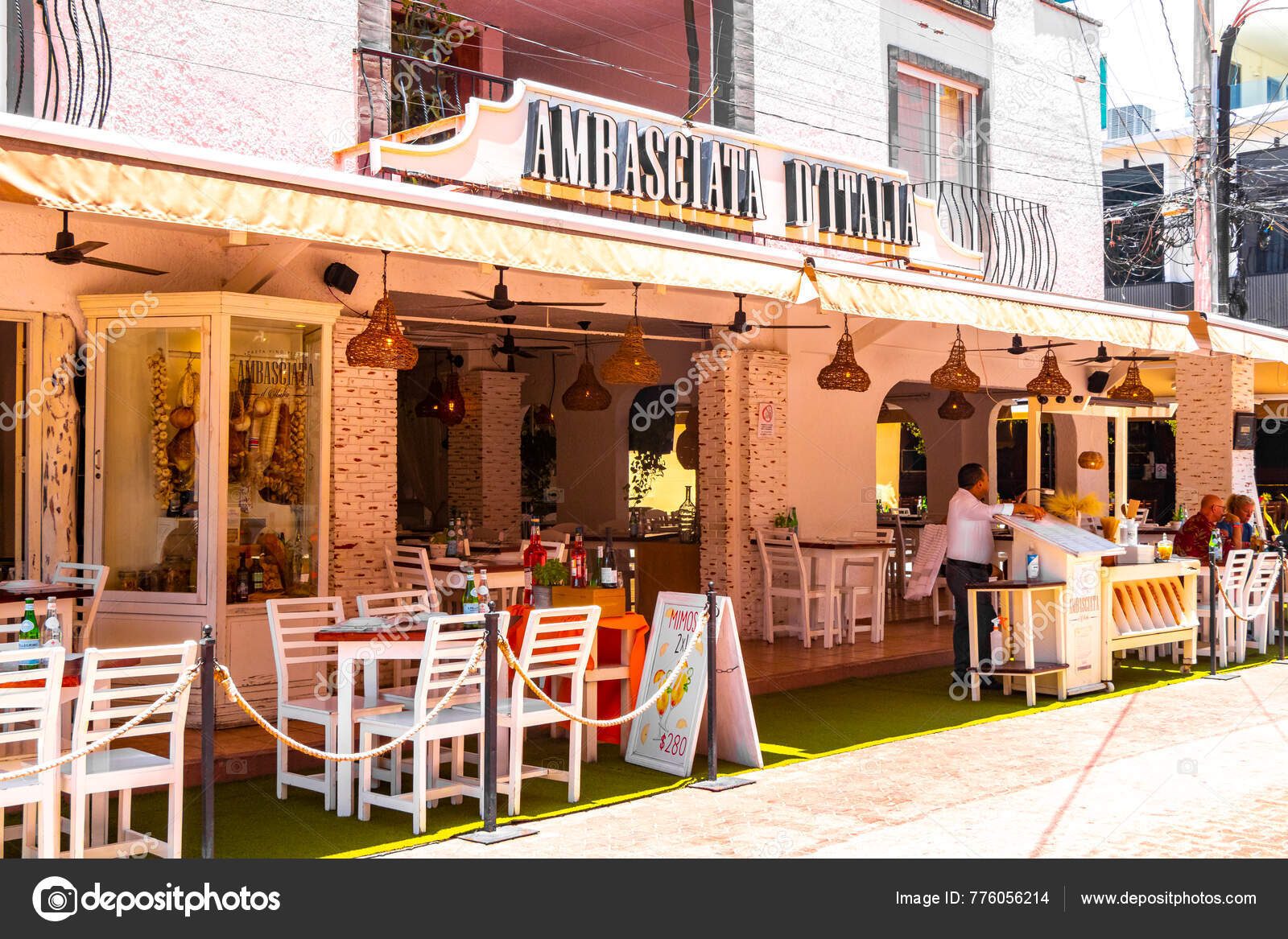 Quinta Avenida Bar Restaurant Playa Del Carmen Quintana Roo Mexico ...