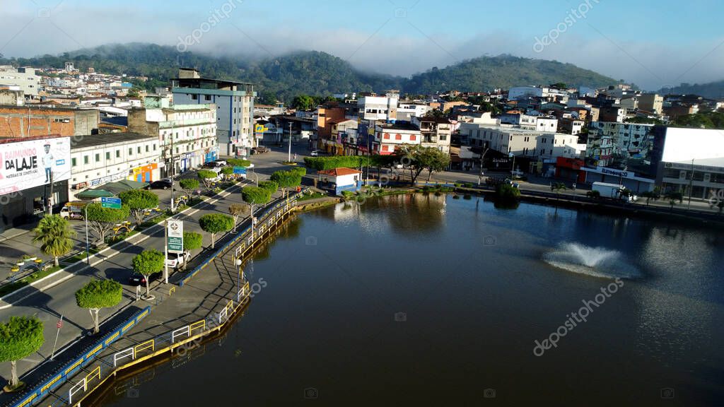 gandu, bahia, brasil - 19 de mayo de 2023: vista aérea del lago ...