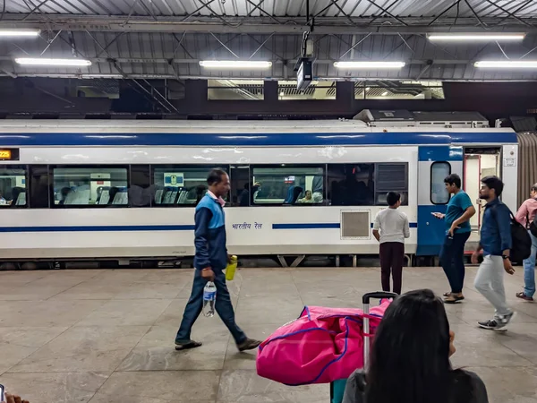 Pune India January 2024 Mumbai Solapur Vande Bharat Express Pune – Stock Editorial Photo © dihuk ...