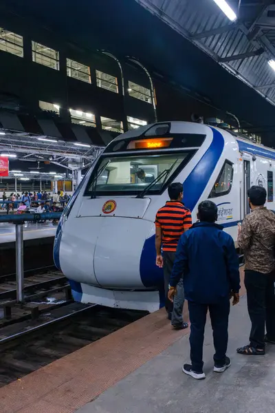 Pune India January 2024 Mumbai Solapur Vande Bharat Express Pune – Stock Editorial Photo © dihuk ...