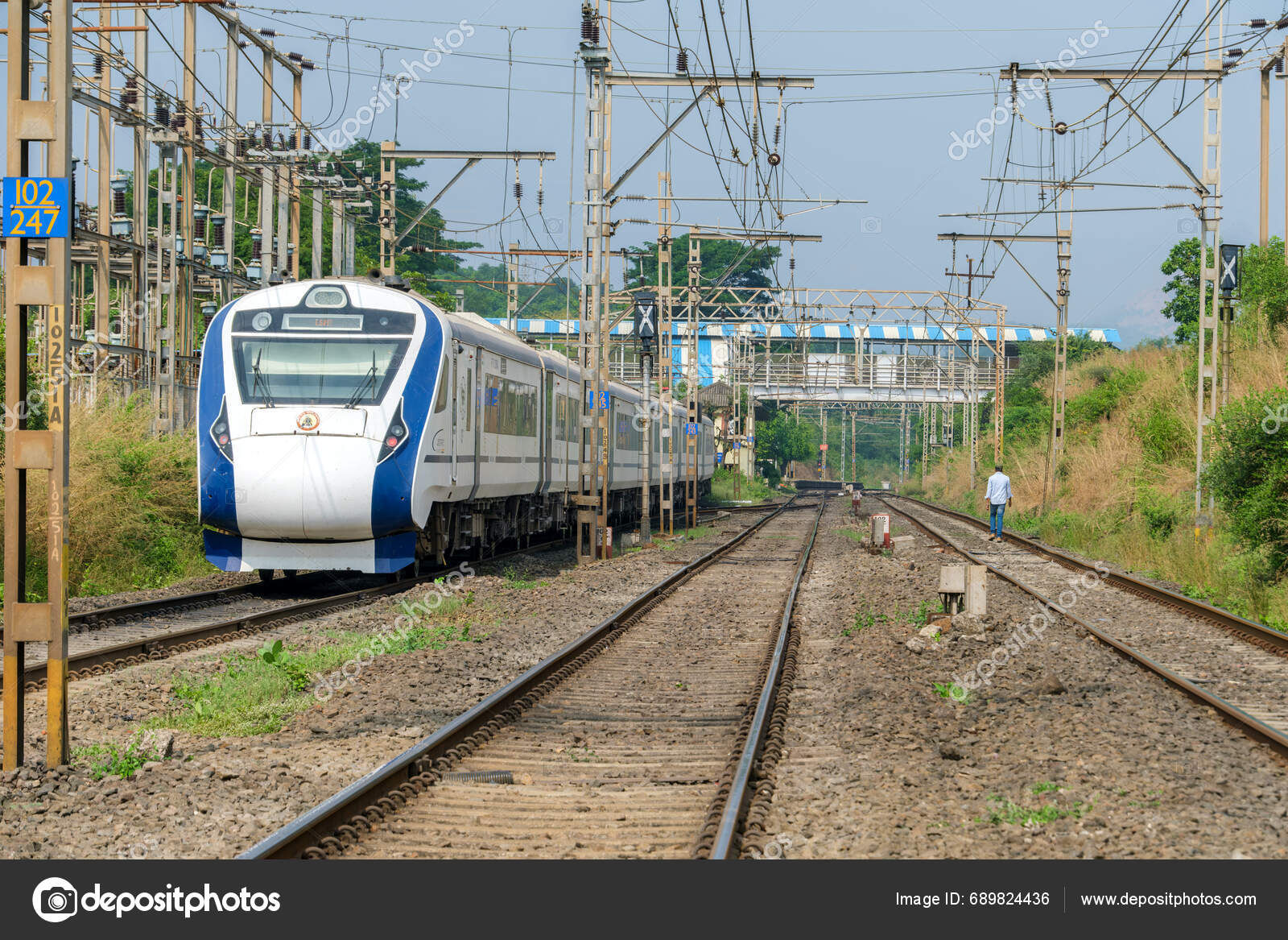 Pune India November 2023 Solapur Mumbai Vande Bharat Express Train ...
