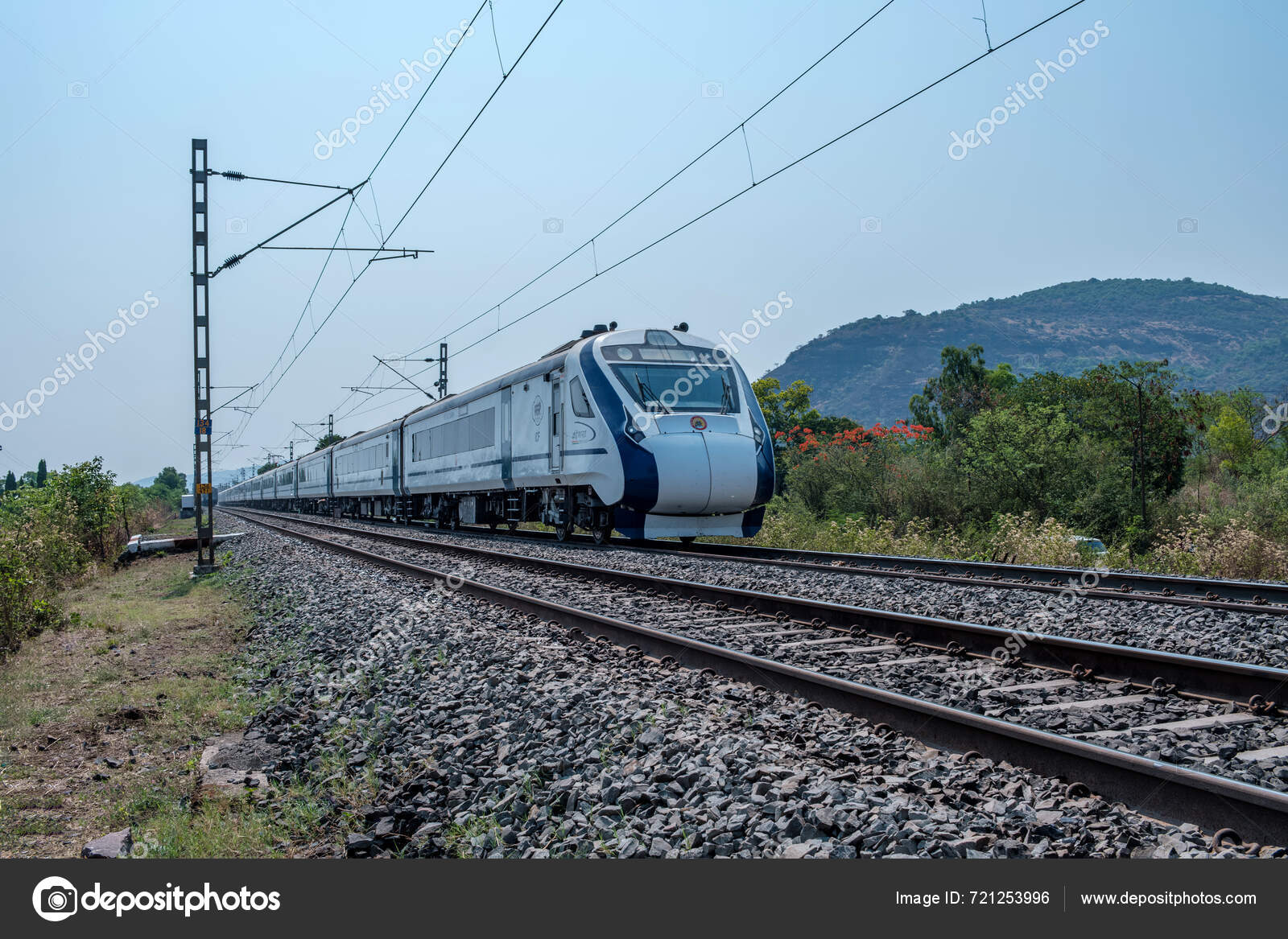 Pune India May 2024 Solapur Mumbai Vande Bharat Express Train — Stock ...