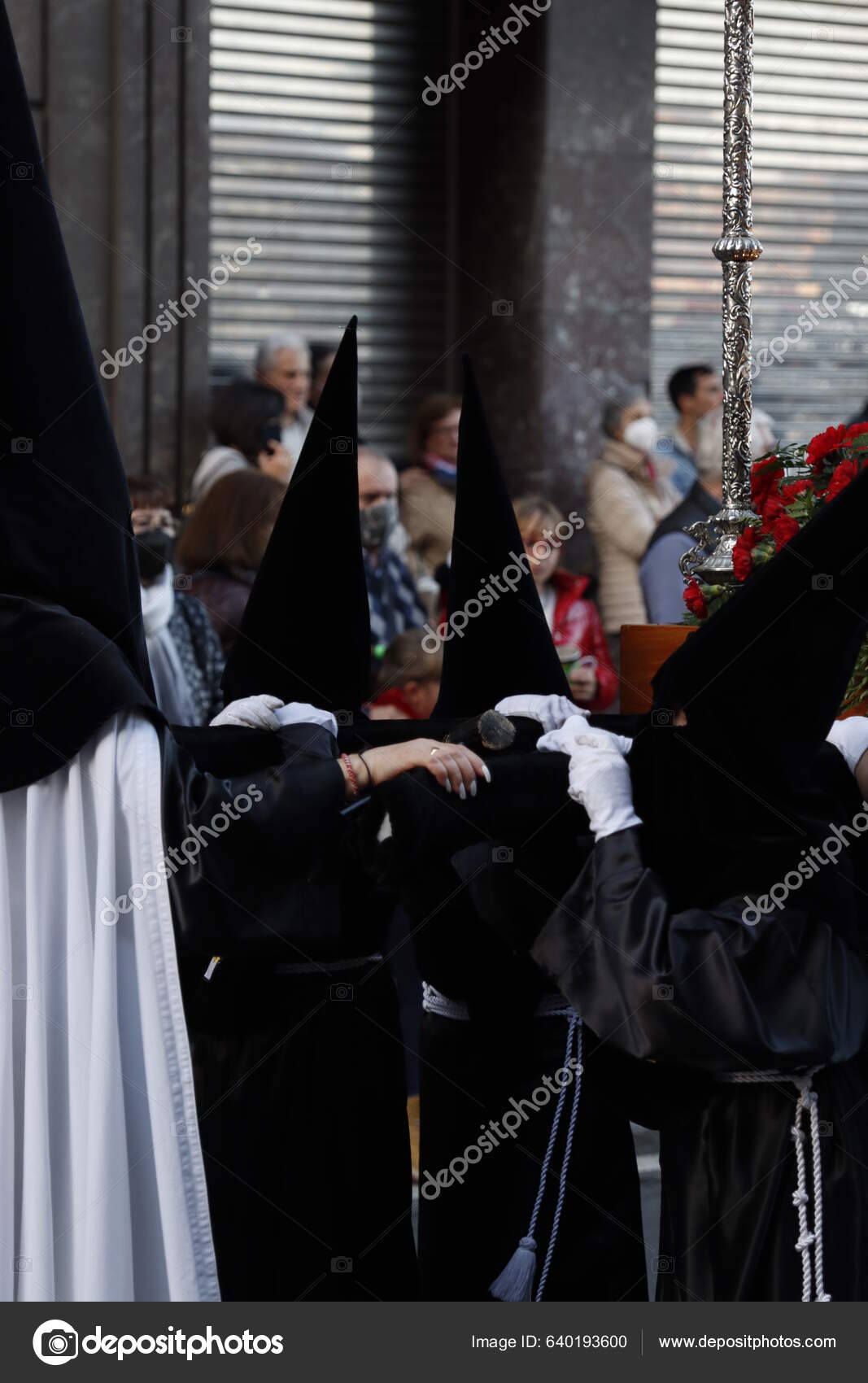 Holy Week Parade Spain — Stock Editorial Photo © Gorazarre #640193600