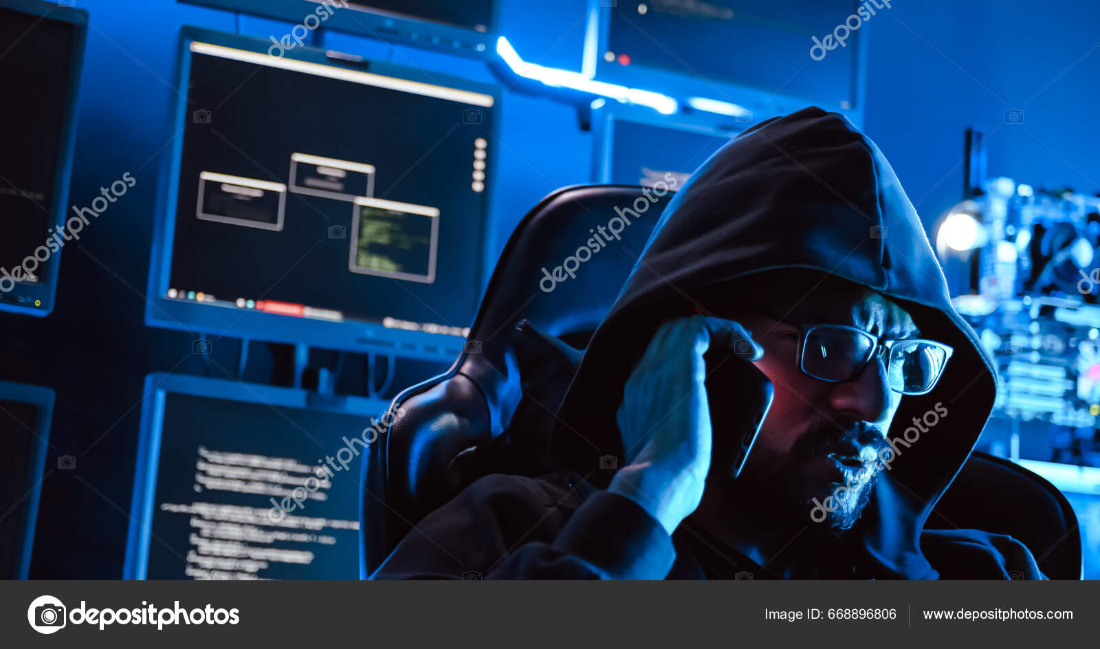 Male Hacker Using Computer Hack Data Demand Ransom Victims — Stock ...