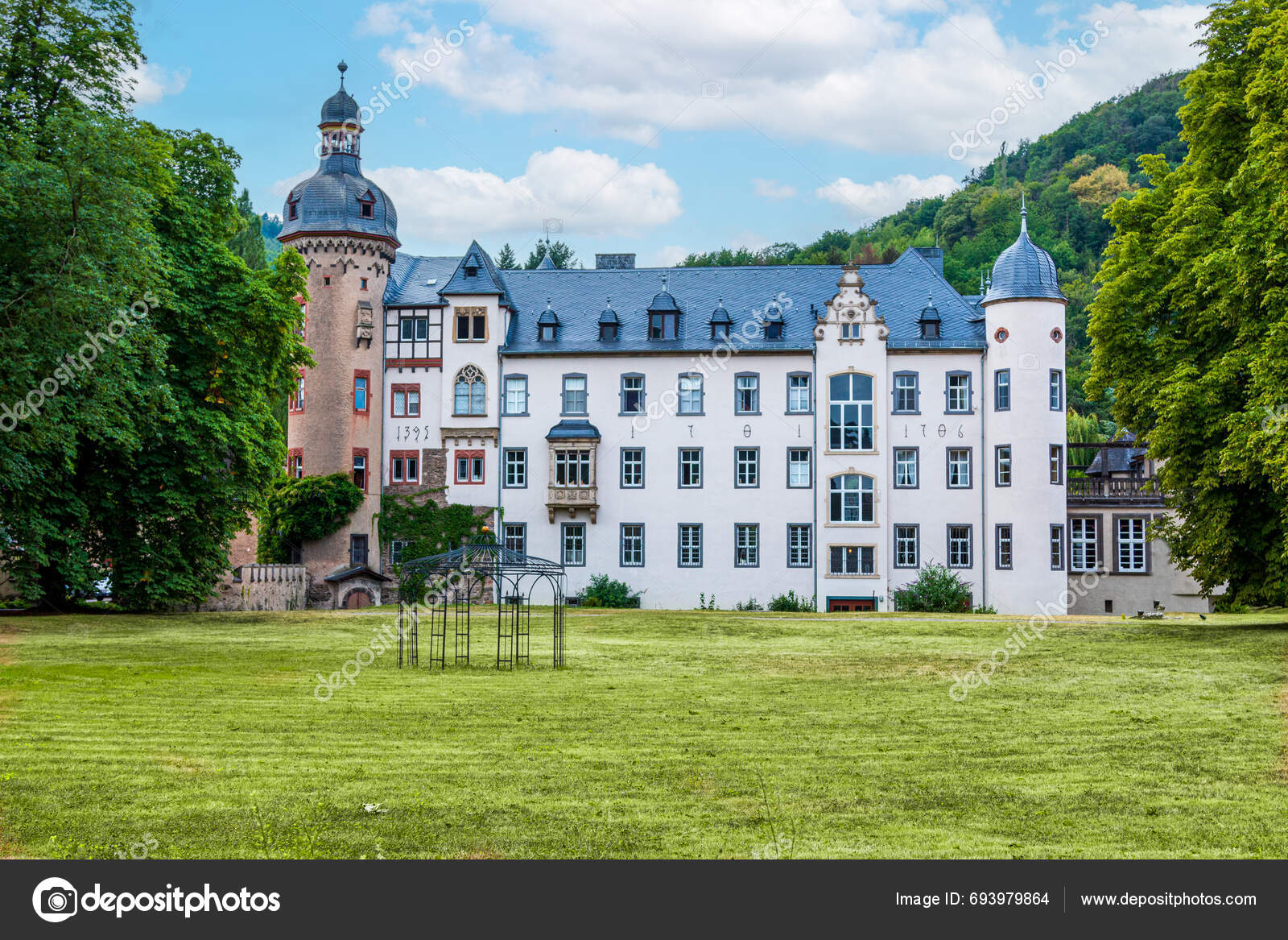 Namedy Castle Andernach View Park Eas – Stock Editorial Photo © Mitifotodeposit #693979864