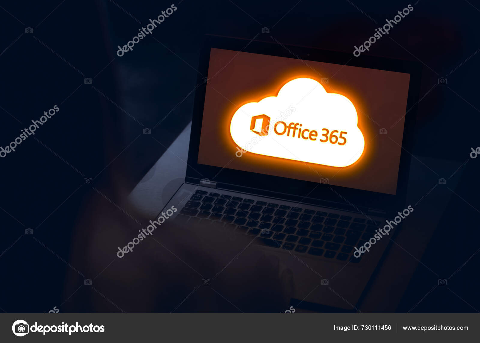 Aproveche Todo Potencial Office 365 Para Negocio — Foto editorial de ...