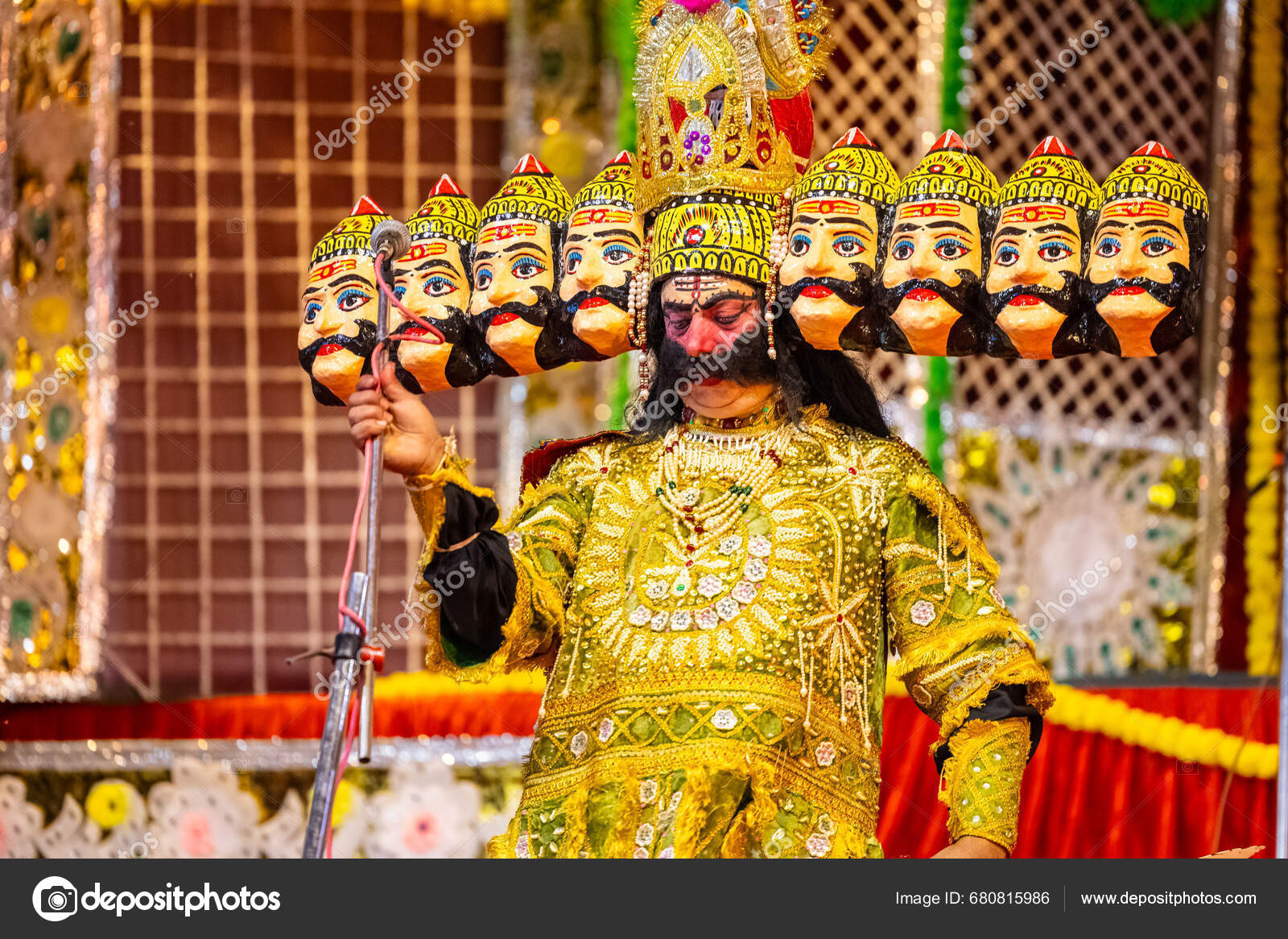 Ghaziabad Uttar Pradesh India September 2022 Artist Playing Ravan ...