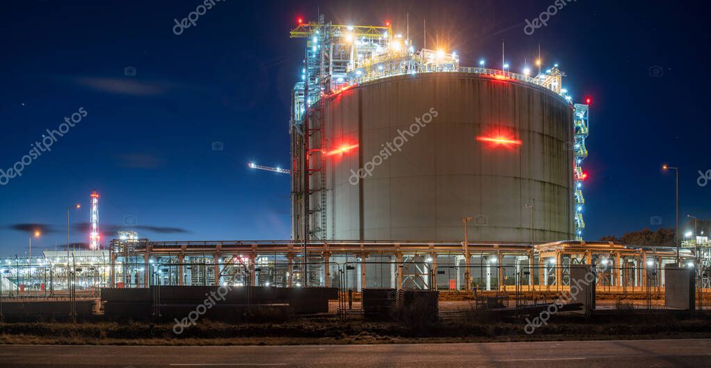 Tanque Almacenamiento Gnl Panorama Nocturno — Foto de stock ...
