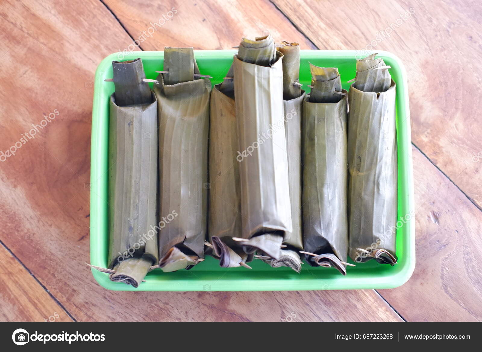 Lontong Boiled Rice Cake Indonesian Popular Rice Cake Wrapped Banana ...