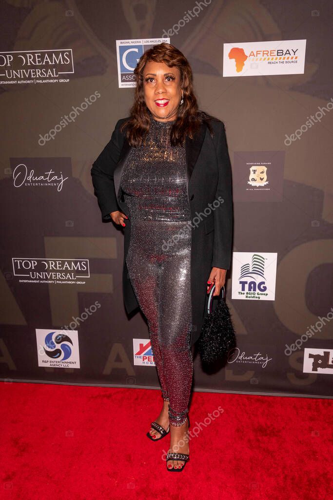 Marie Y. Lemelle asiste a los Premios Afro 2022 en Regal LA Live, Los ...