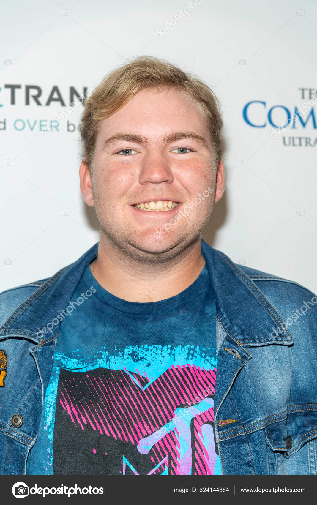 Connor Dean Attends 2022 American Music Awards Celebrity Gifting Suite ...