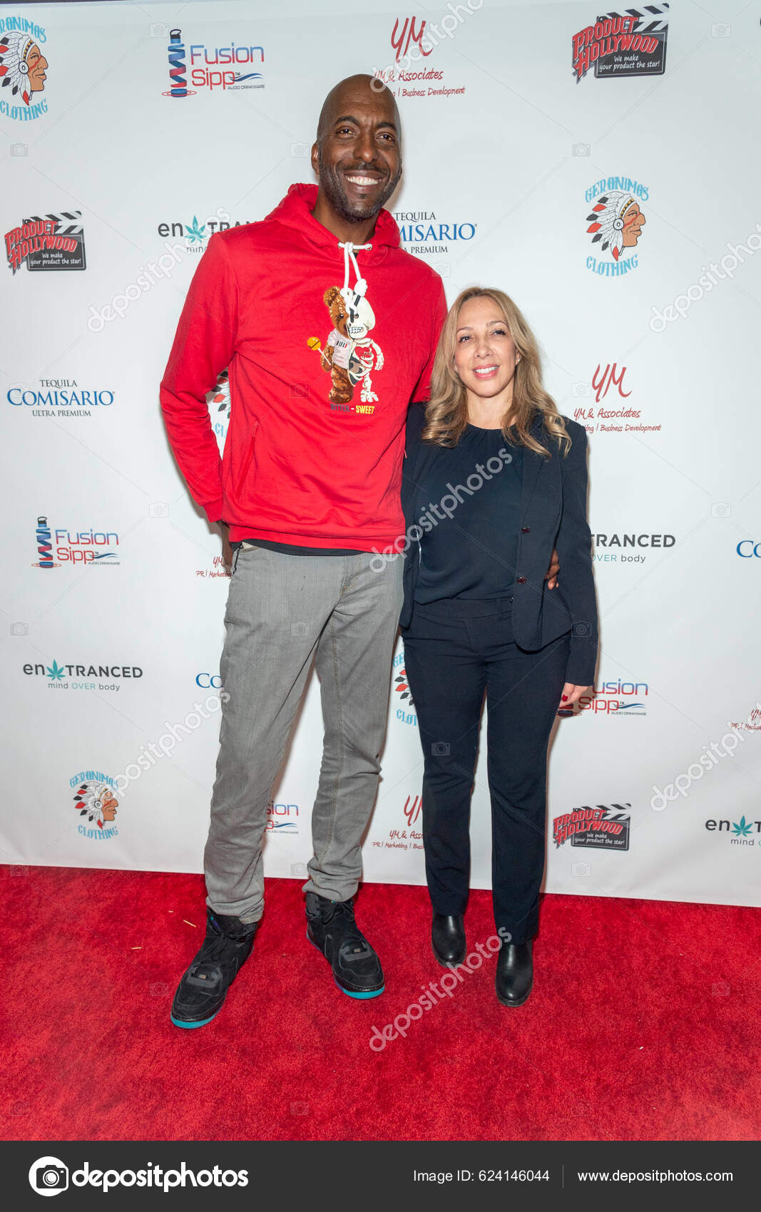 John Salley Gloria Irizarry Attends 2022 American Music Awards ...