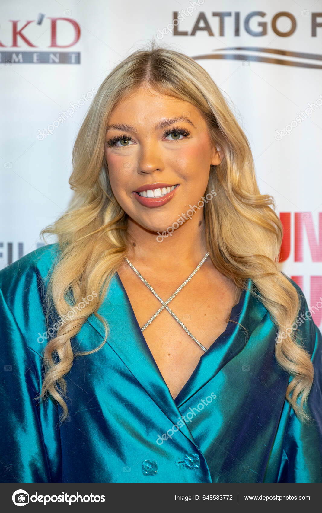 Actress Isabella Blake Thomas Director Elizabeth Blake Thomas Attend ...