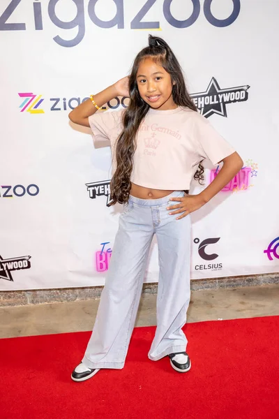 Model Skyla Disney Attends Kick Summer Party Presented Zigazoo Teen ...