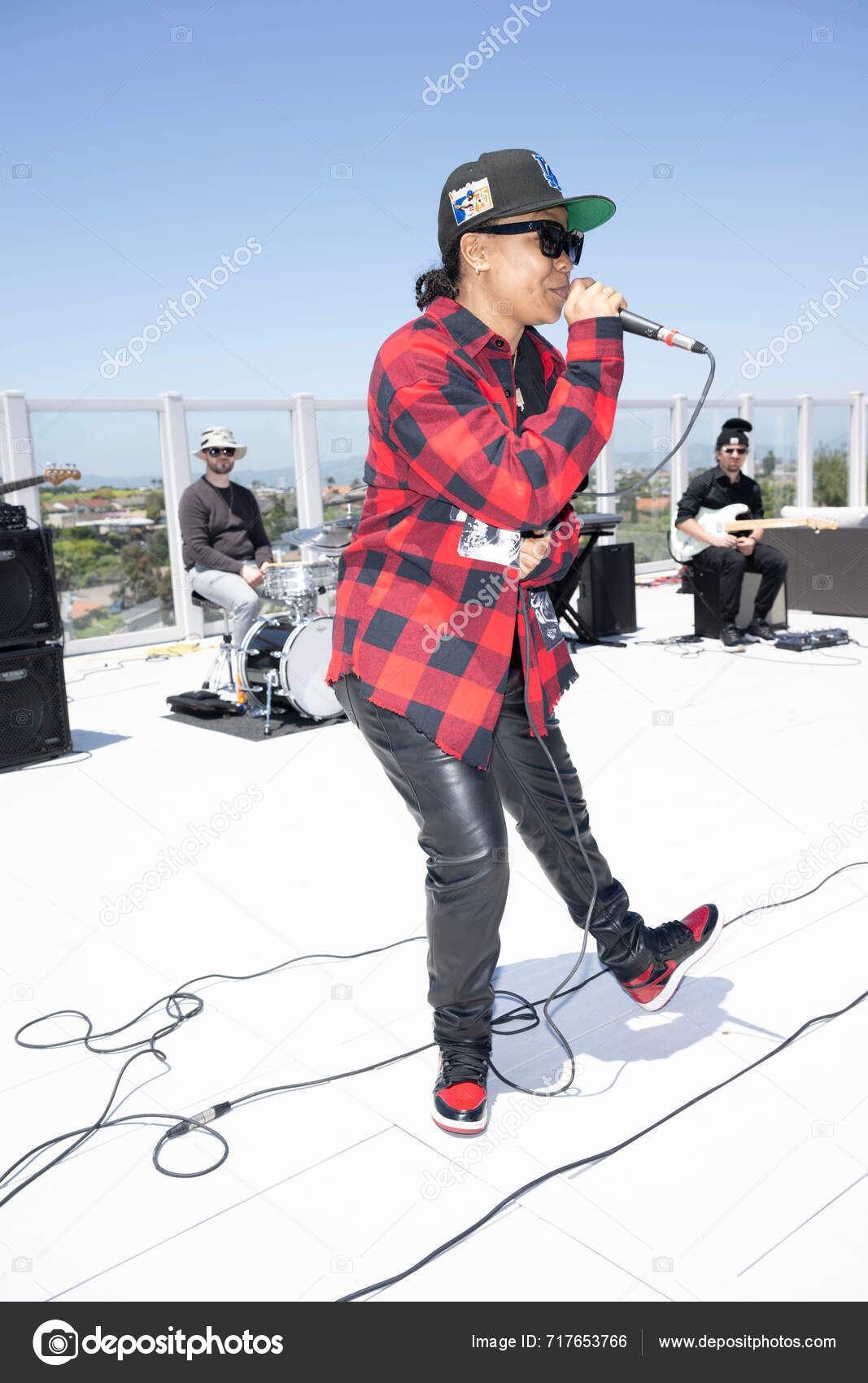 Host Kjlh Radio Host Tammi Mac Founder Michelle Perkins Changemaker ...