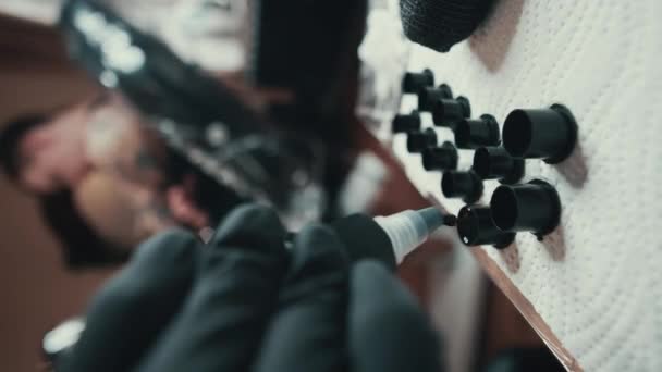 6,836 Cuidados com a tatuagem Videos, Royalty-free Stock Cuidados com a ...