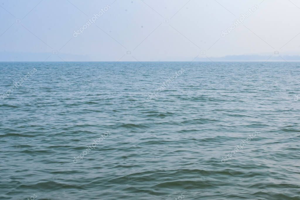 Increíble vista del mar Arábigo durante el día en Goa, India, vista al ...