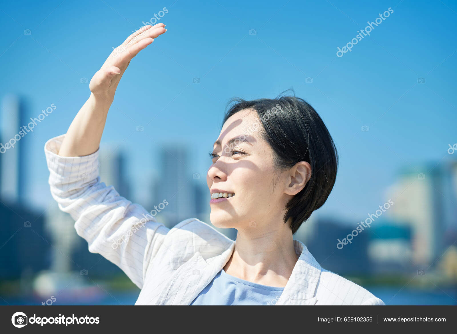 Woman Blocking Strong Sunlight Her Hand Fine Day — Stock Photo ...