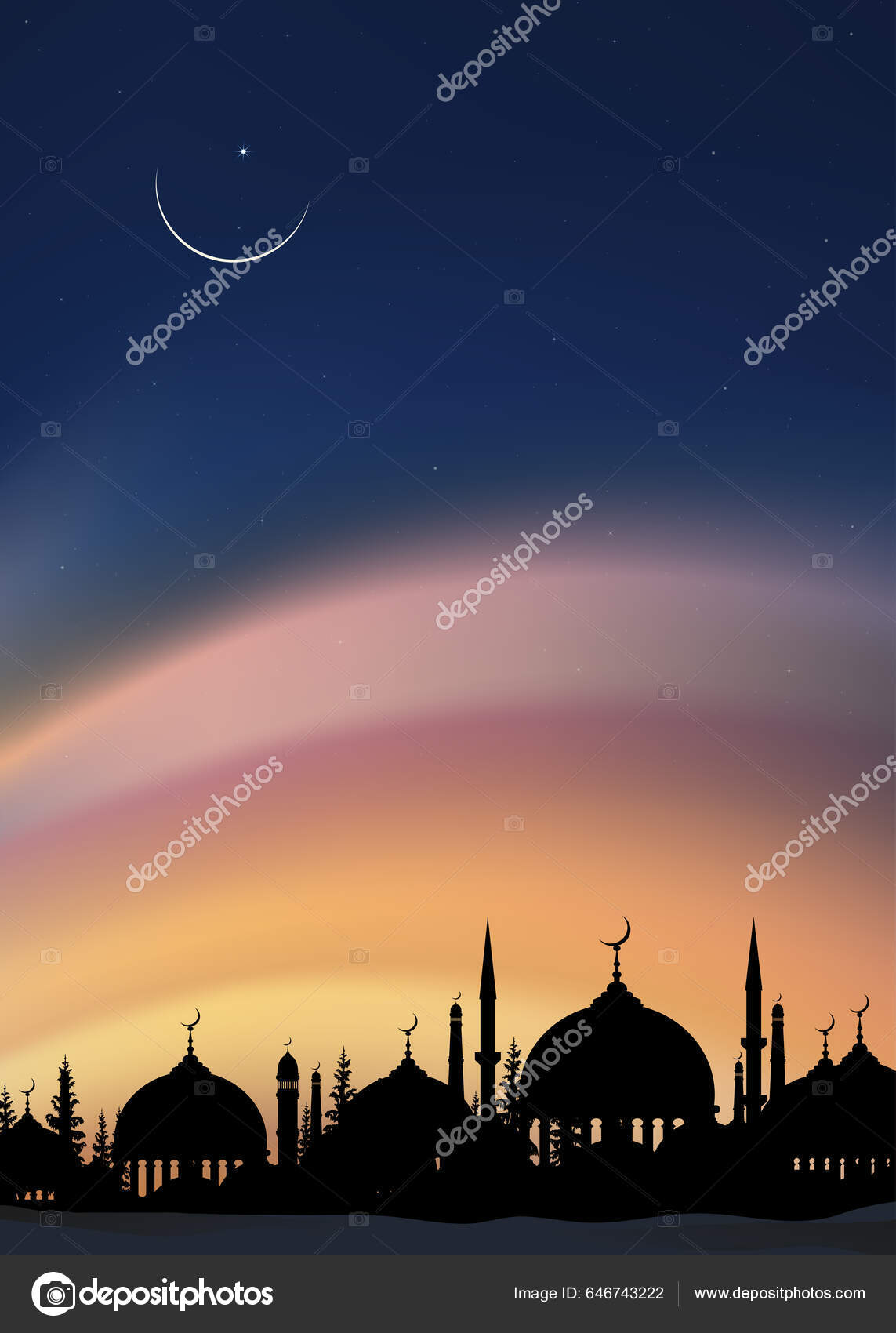 Ramadan Malam Dengan Bulan Crescent Pada Latar Belakang Langit Biru ...
