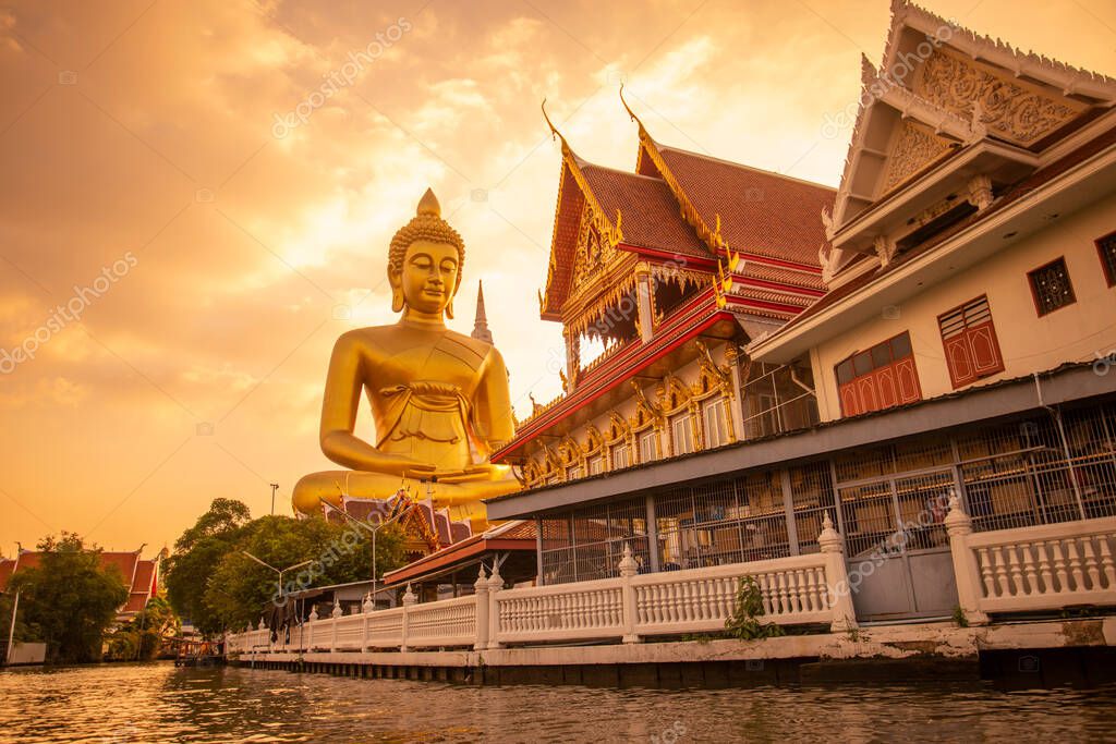 the Big Budda Dhammakaya Thep Mongkol Buddha of the Paknam Bhasicharoen ...