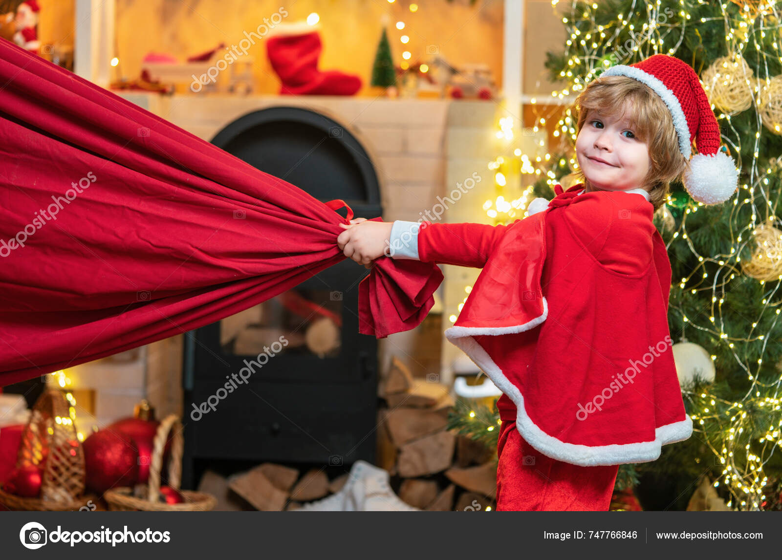 Santa Claus Helper Carrying Big Bag Full Gifts Santa Helper — Stock ...